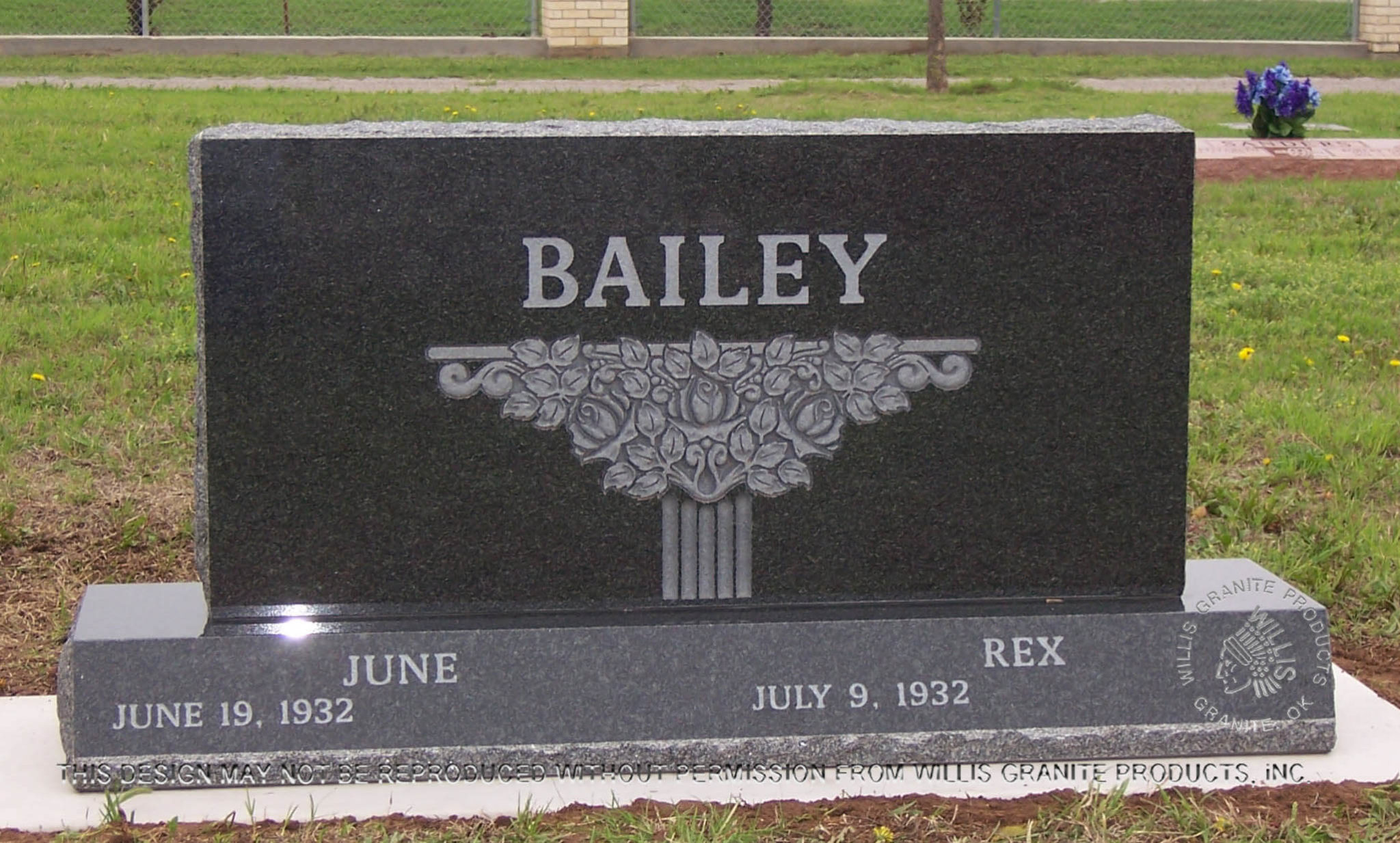 Personal Monuments | Willis Granite Monuments