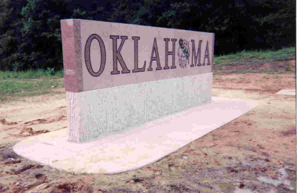 Community Monuments | Willis Granite Monuments